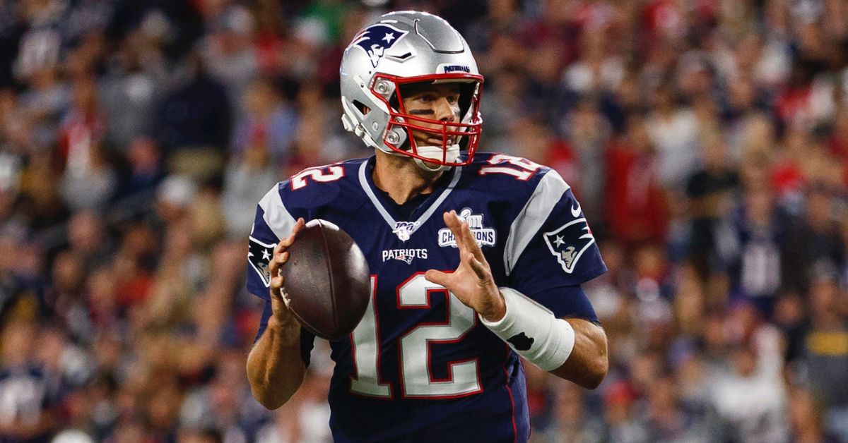 Legends of the Gridiron - The Top 10 Greatest NFL Players in History ...